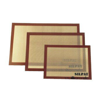 シルパット フレンチサイズ 580×380●580×380●耐熱温度250℃●オープンにもお使いいただけます。●※シリコンマットは表面の滑らかさが命、柔らかなスポンジで洗ってください。●フランス●世界で認められたすぐれた作業性●抜群の生地離...