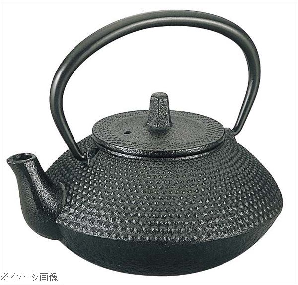 ●趣きのある南部鉄急須保温性に優れています外寸(mm)150×H140 重量1.25kg 容量0.54L