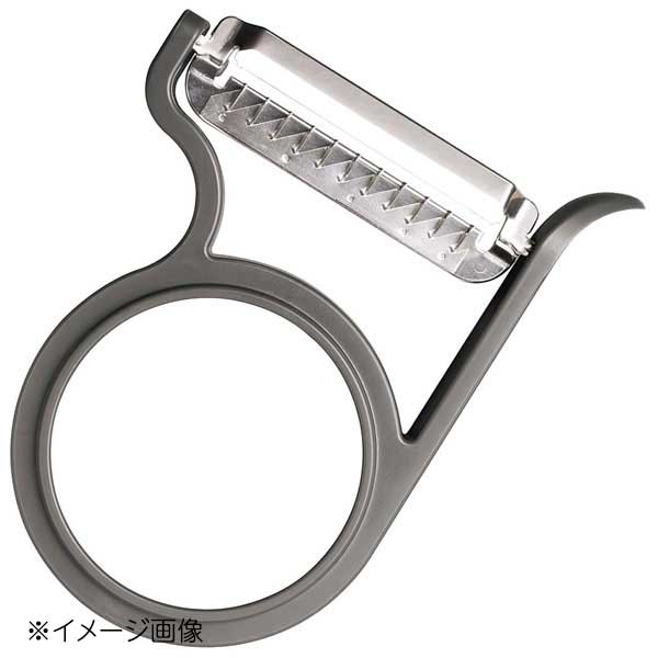 ●刃をさらに刃付けした「仕上げ刃」●軽い力でスムーズに切れるこだわりの【燕三条】職人刃●千切り刃：板を曲げただけの従来の千切りに対し、刃付けをしてあるので今までにないスムーズな切り心地。大根サラダやきんぴらごぼうが簡単に♪●手の平感覚で使え...