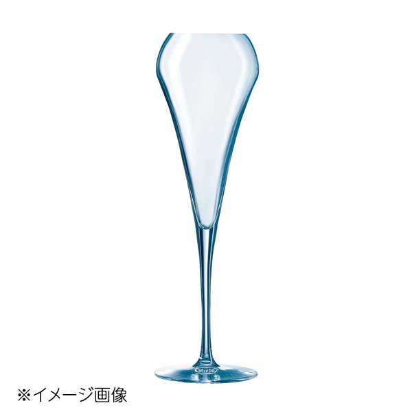 シャンパンやスパークリングワインは、このタイプのグラスで香りが開きます。グラスの膨らんでいる部分まで注ぐと、上部の面積の大きい部分で空気と触れあい、十分につぼんだリムによってアロマが完全に凝縮されます。フルボトル1本がちょうど6杯分注げます...