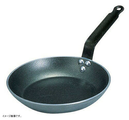 デバイヤー アルミノンスティックシリーズ厨房も見せる時代 食材やメニューに合せて使い分けをしたり、 オープンキッチンなどでさりげなくお洒落に!特長: リヨンキャストは、鉄鋳物や、鉄フライパンに比べ、はるか に熱伝導が良く、また冷めにくいです...
