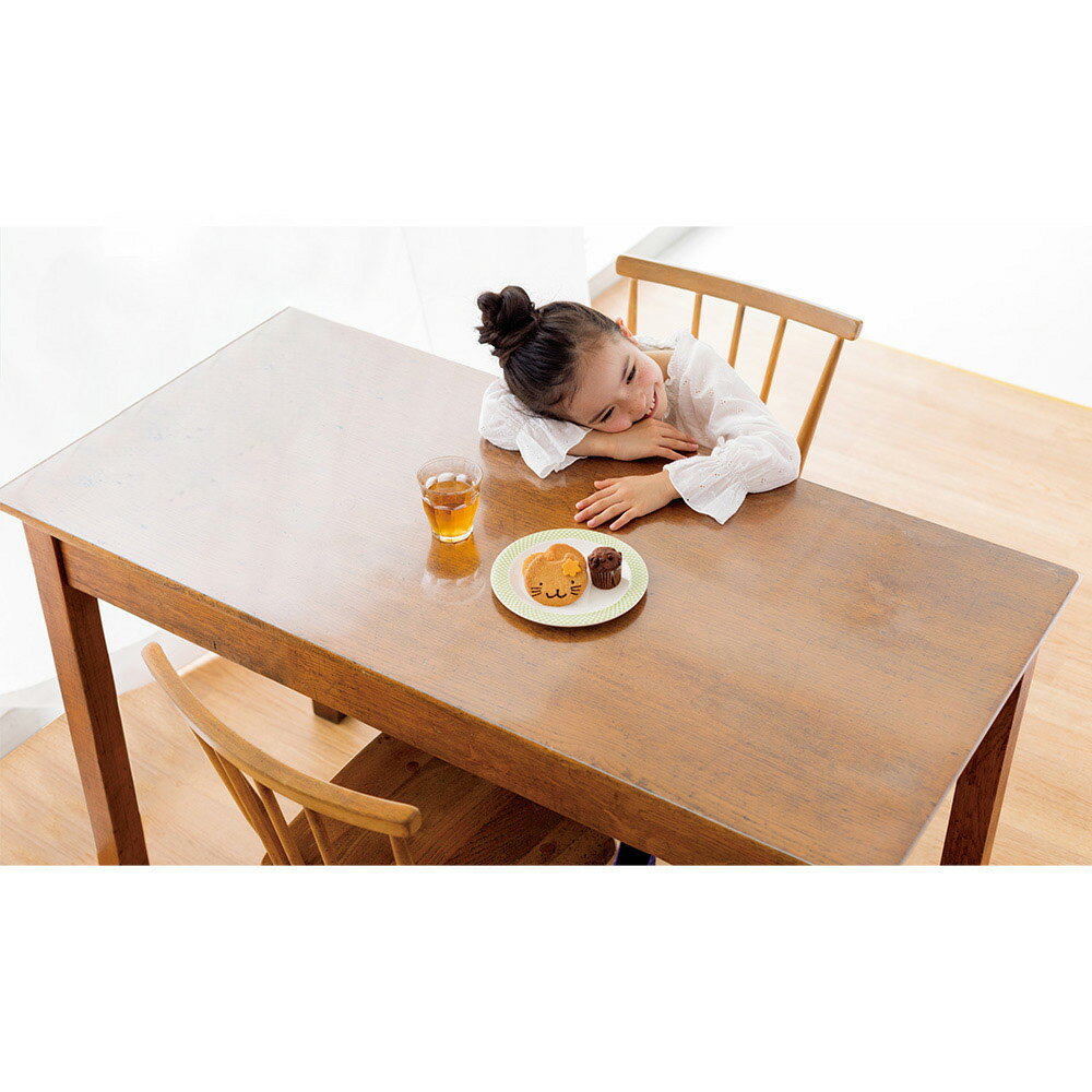 今こそおうちの卓上全部に引きたい！抗ウイルス・抗菌マット。ご好評頂いていたディノスとアキレスの共同企画商品　透明テーブルマット。SIAAマークがついて更にグレードアップしました！国際基準に準じた「抗ウイルス　SIAAマーク」で更にグレードア...