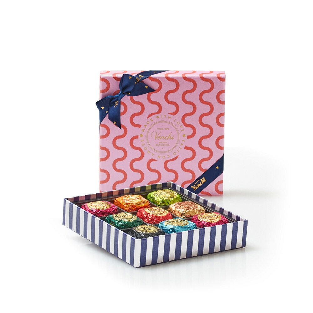 1878年イタリア・ピエモンテで誕生した「ヴェンキ」の2026年バレンタインシーズン限定バージョン。新作含む人気チョコビア8種9粒を詰めあわせ★そのほか「ヴェンキ」の商品はこちら2026年バレンタインシーズン限定デザインのギフトボックスに、...
