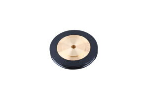 商品情報製品仕様サイズ:φ76×H10mm / 凸サイズ:φ38×H1mm / 重量:220g / 材質：アルミニウム・真鍮 / 日本製】商品についてターンテーブルのモーターに過度な負担をかけず、12インチレコードでも確かな安定感を得られる...