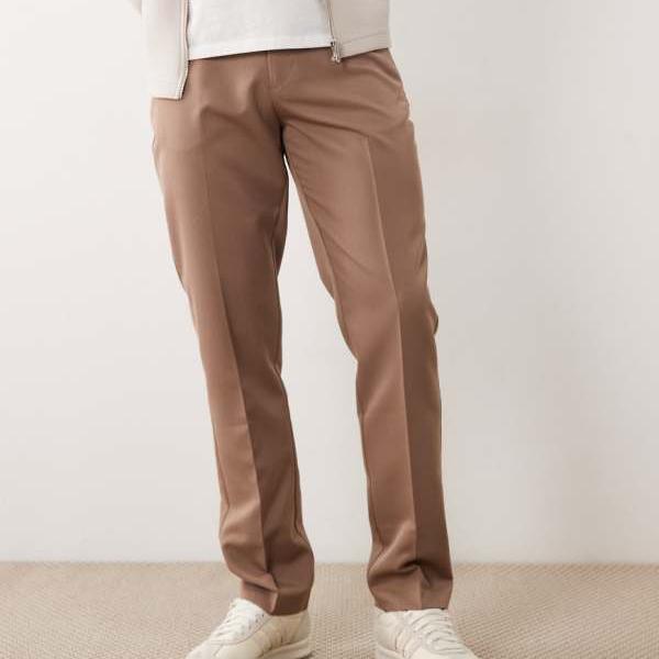 商品説明 ASOS DESIGN smart slim trousers in brown 【セレクトショップ diva closetとは？!】 オリジナルブランドに力をいれた京都のセレクトショップです。 インポートブランドをセレクトした様...