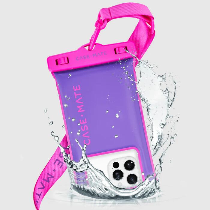 Case-Mate（ケースメイト）のWaterproof Floating Pouchは、IP68等級の防水性に加えて、万が一水に落としても浮かぶフローティング機能を搭載したスマホ用防水ポーチです。 海や川、プール、アウトドアなど水辺のアク...