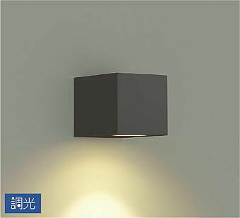 商　品　詳　細商品名インテリア 屋内 照明メーカー名ダイコー　DAIKOメーカー器具名称ブラケットライト（壁照明）注意事項◆写真方向以外取り付け不可 ※施工・電気工事は専門業者にご依頼ください。 ※イメージ画像は使用するブラウザ・モニターに...