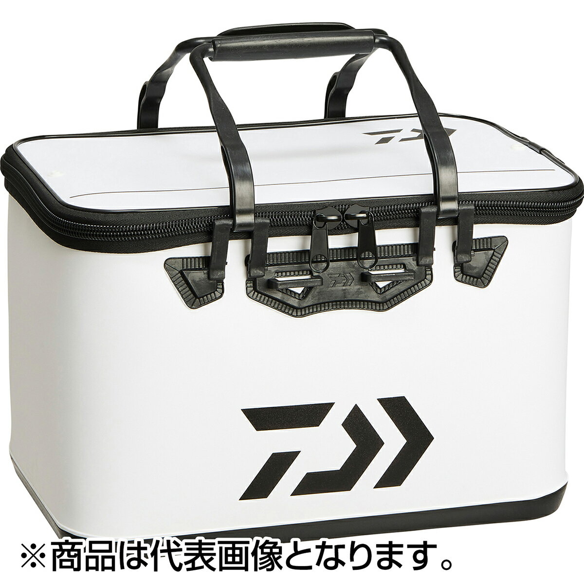 磯用マキエバッカンのスタンダードマキエがすくいやすく洗いやすいボトムカップ構造で、風によるフタのばたつきを抑えるフタ止めスナップボタン付き。錆びに強いステンレスフレームを採用し、フタは日光を浴びても熱くなりにくく、ネーム等を書きやすいホワイ...