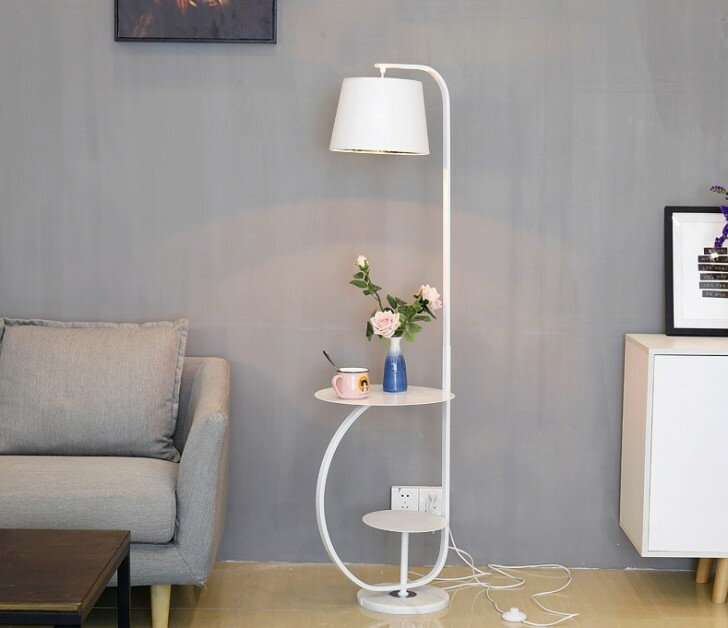 ■個口数：1（～40Wまで対応）■E26白熱球、電球型蛍光灯、LED電球使用可能■使用電球：1個（※電球は付属しておりません）■商品外寸：幅約45 x高さ約160 (cm)----------------------------------...