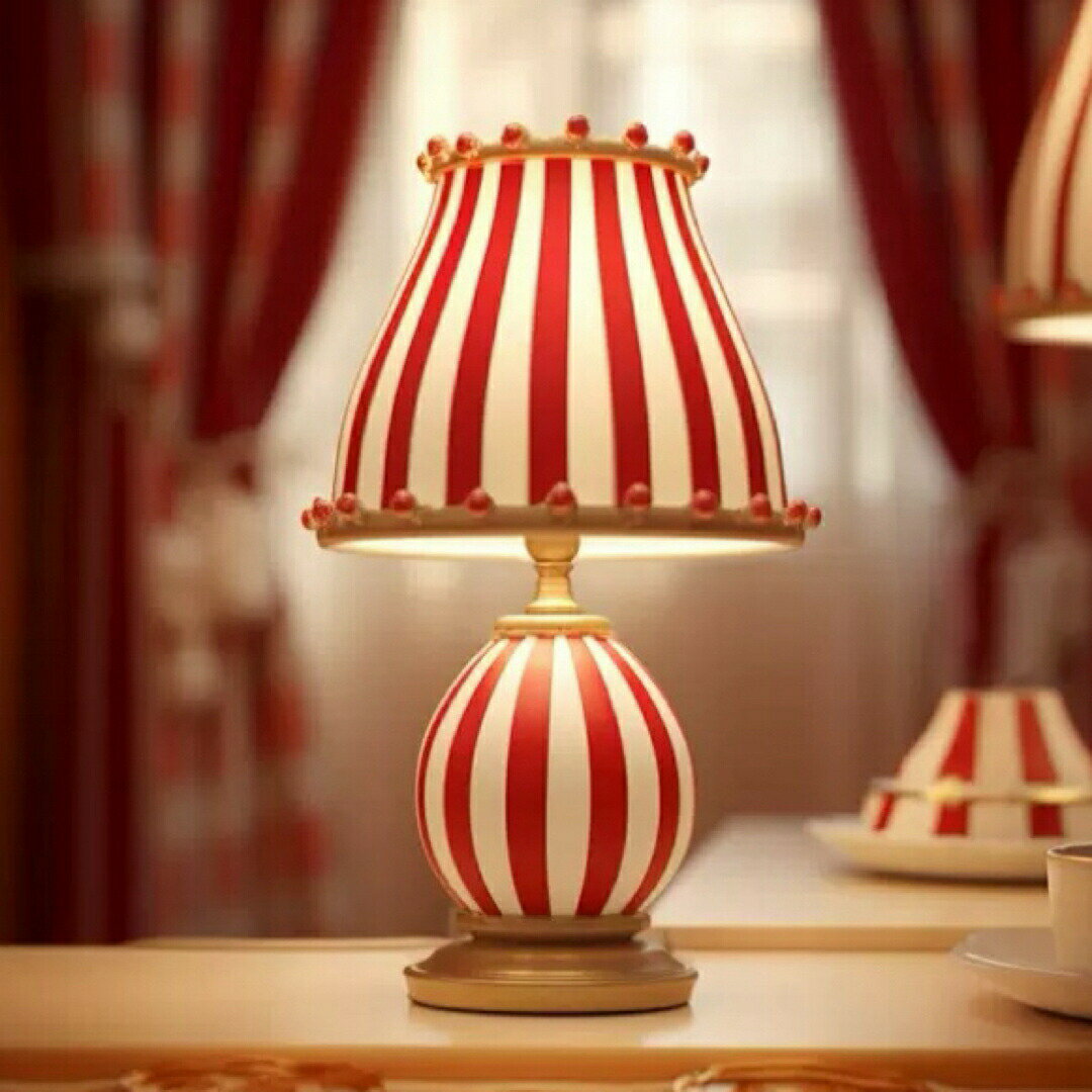 商品説明【商品仕様】■個口数：1 （～40Wまで対応）■E26白熱球、電球型蛍光灯、LED電球使用可能■使用電球：1個（※電球は付属しておりません）■商品外寸：幅約35 ×高さ約50 (cm)材質：ガラス、樹脂☆☆★★★★★★★★★★★★★...