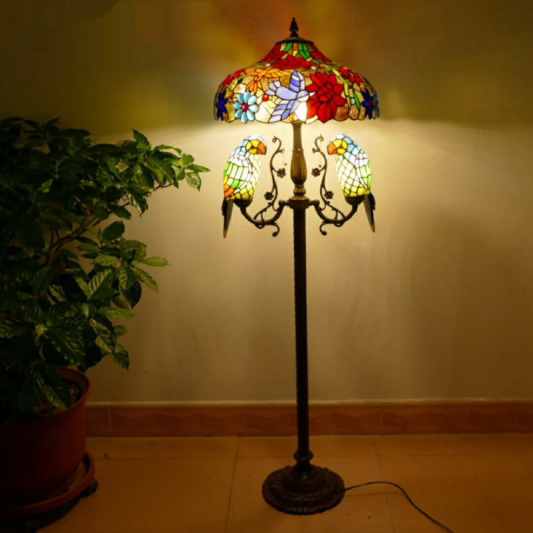 商品説明■個口数：1 （～40Wまで対応）■E26白熱球、電球型蛍光灯、LED電球使用可能■使用電球：5個（※電球は付属しておりません）■商品外寸：幅約46 x 高さ約165（cm)☆☆★★★★★★★★★★★★★☆☆◆お客様のご覧になってい...