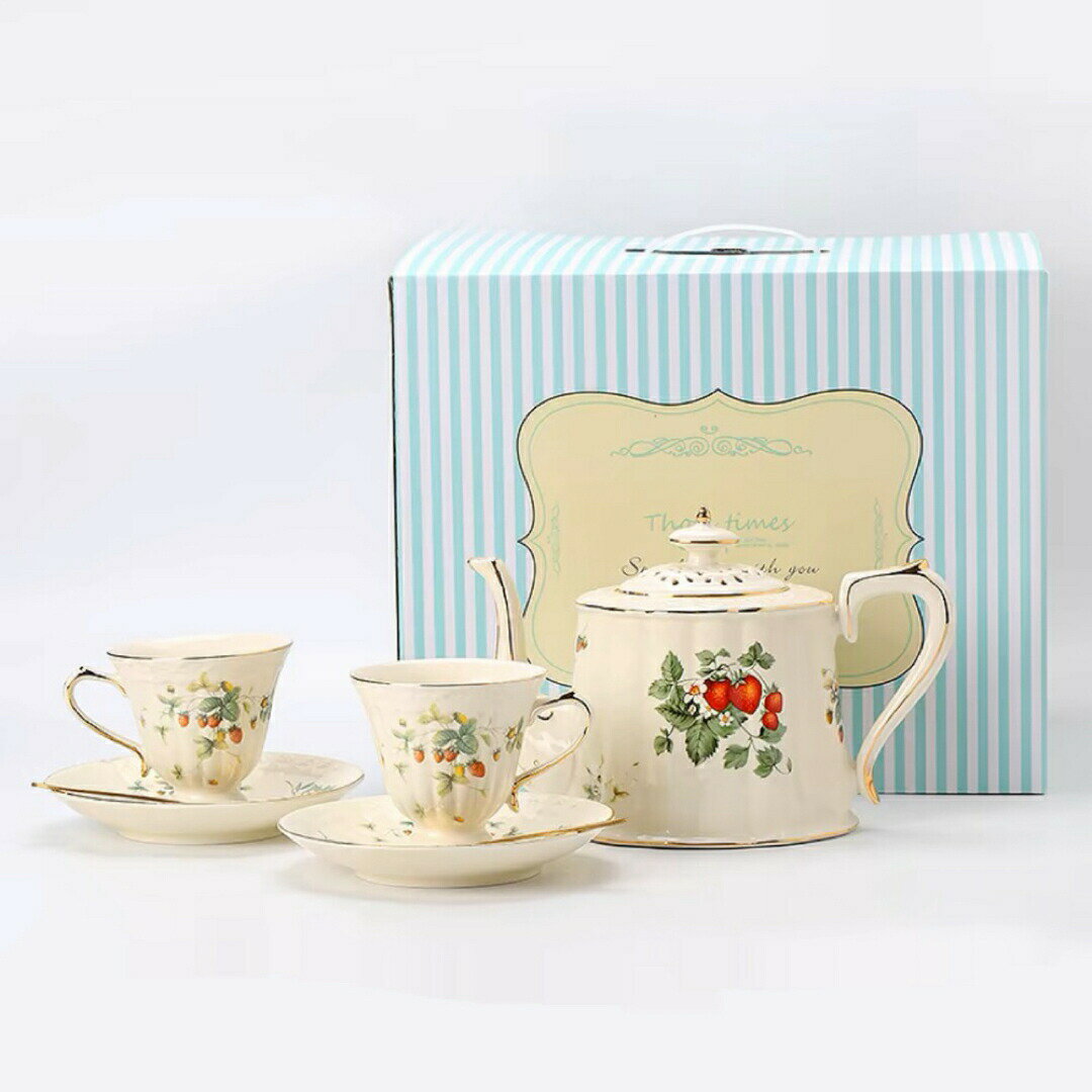 商品説明材質:陶器セット内容:カップ＆ソーサー2客（150ml)ティーポットx1点（800ml)スプーンx 2点☆☆★★★★★★★★★★★★★☆☆◆お客様のご覧になっているモニター等により多少色が異なる場合がございます。あらかじめご了承くだ...