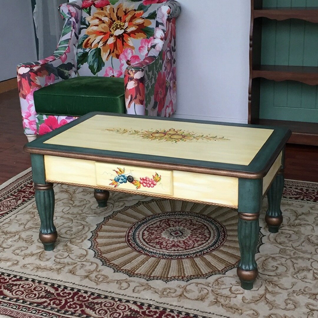 商品説明本体寸法：幅100×奥行60×高さ48cm商品状態：新品カラー：写真通り材質：木、MDF備考：お客様簡単組立品※本商品はアンティーク風の加工がしてあります。わざと塗装の傷みや擦れ、汚れ、黒いシミなどを表現しております。☆☆★★★★★...