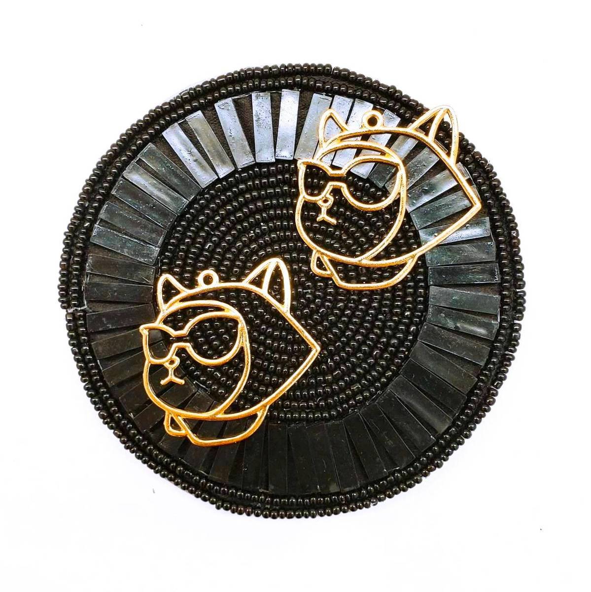 商品情報 サイズ ※サイズ画像はお写真にてご確認くださいませ4こ入り素材 合金注意 海外製品の為、輸送時にカスレによる小傷が生じる場合がございます。完璧をお求めの方・神経質な方のご購入はご遠慮くださいませ。【道後雑貨店】4個 ※高品質重厚感...