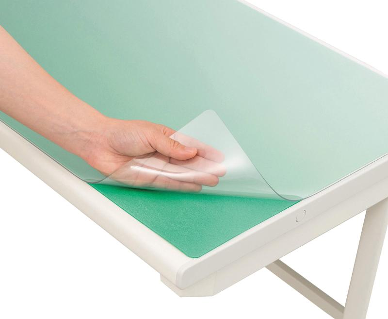 ライオン事務器 デスクマット 600×450mm M-PSK グリーンマット付【サイズ】600×450mm【厚み】1.5mm厚【材質】再生軟質塩化ビニール製・1.5mm厚【仕様】光沢仕上【付属】2mm厚グリーンマット(発泡ポリエチレン製)付