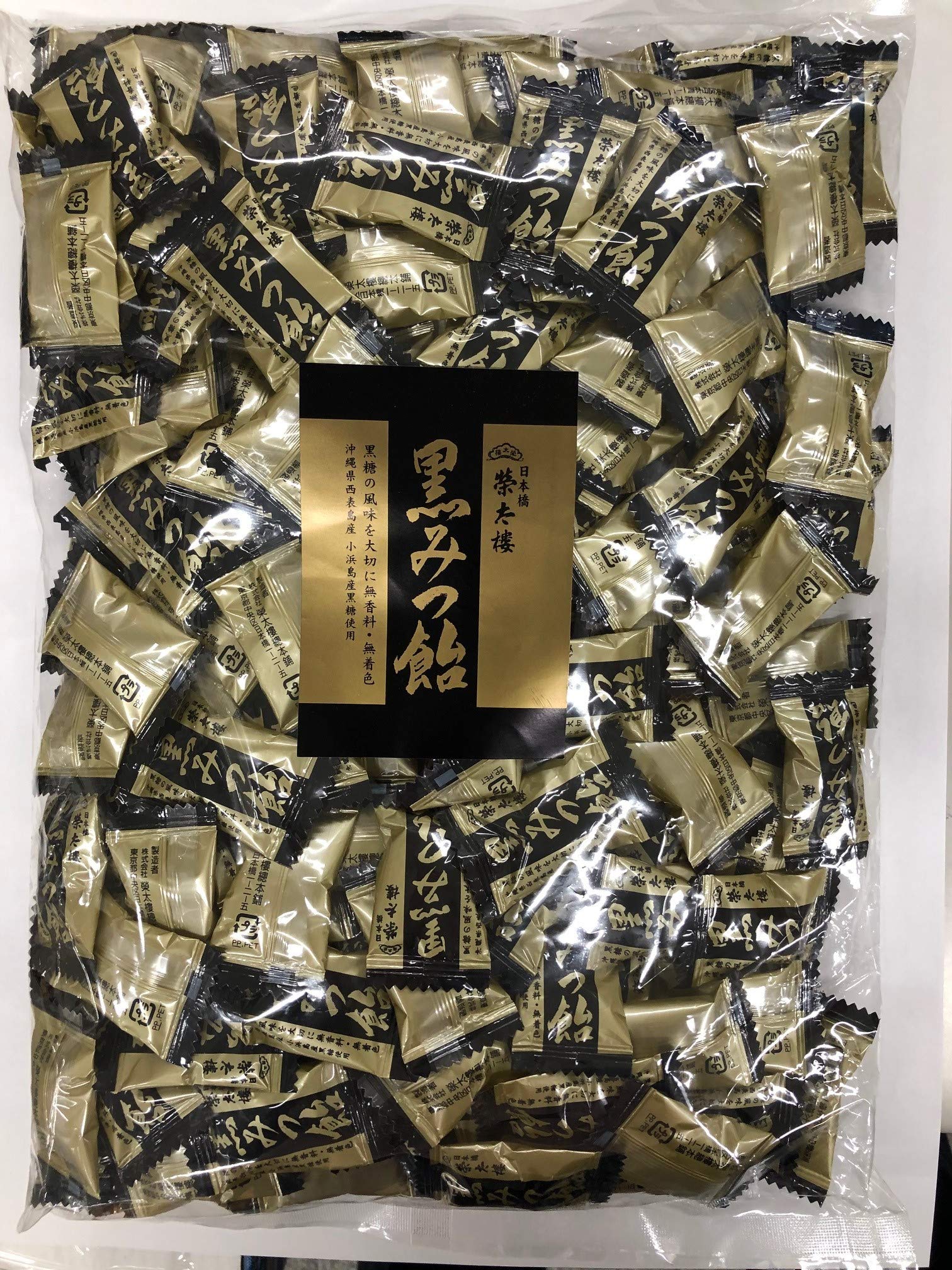 商品情報 商品の説明 商品紹介 沖縄黒糖を使用し、仕上げに桂皮末をまぶして、無香料・無着色で黒糖の風味が存分に味わえるように仕立てました。 原材料・成分 上白糖(国内製造)、水飴、黒糖(沖縄県西表島産・小浜島産)、赤糖(原料糖、糖蜜)、桂皮...
