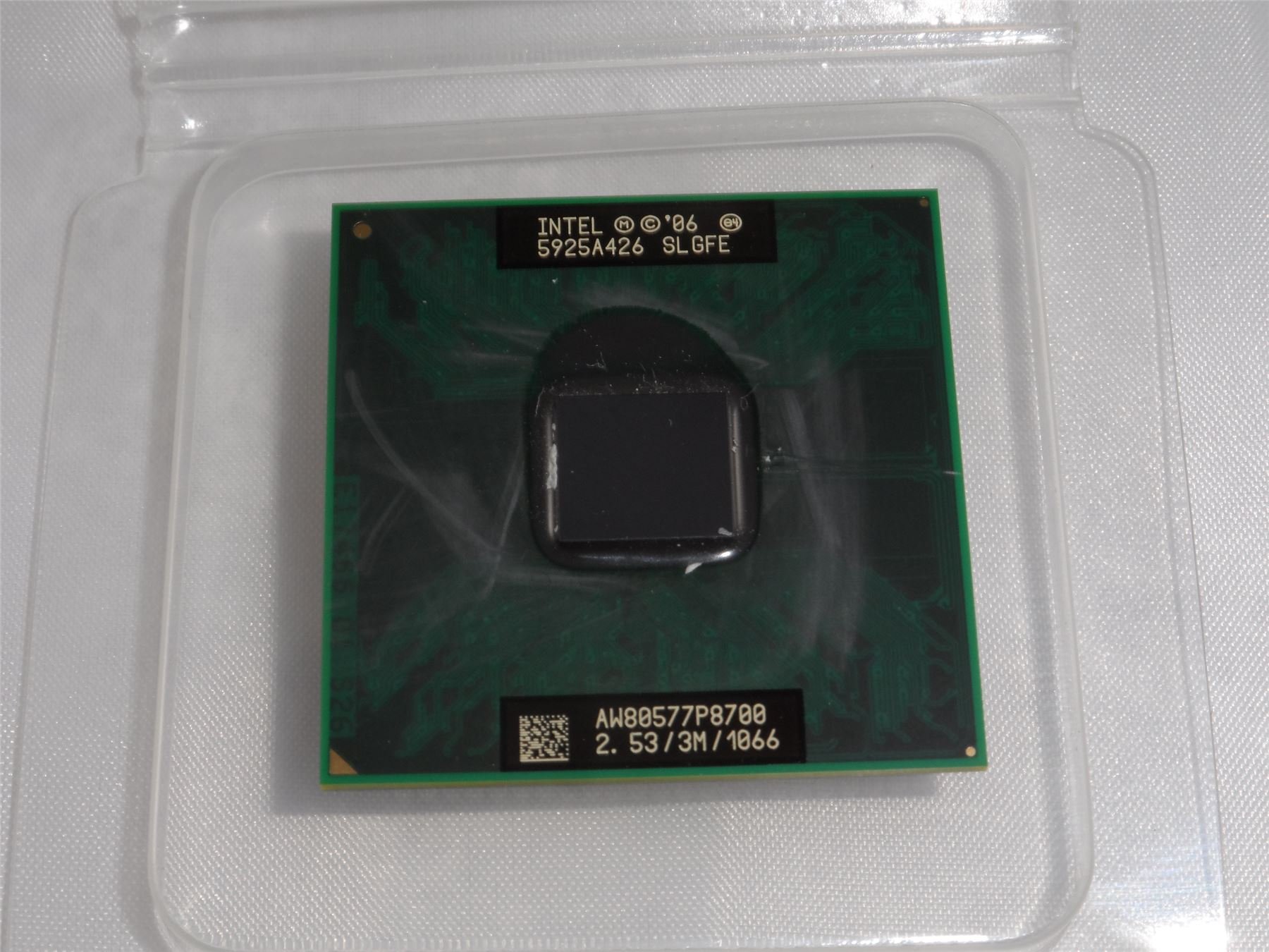 【メーカー名】Intel【メーカー型番】【ブランド名】インテル【商品説明】Intel インテル Core 2 DUO P8700 モバイルCPU 2.53GHz 1066MHz 3MB ソケット P - SLGFE・画像はイメージ写真ですの...