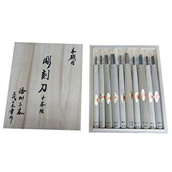 未使用、未開封品ですが弊社で一般の方から買取しました中古品です。一点物で売り切れ終了です。三木章刃物 彫刻刀 桐箱入 10本組 140050【メーカー名】三木章【メーカー型番】4681ar【ブランド名】ミキショウ(Mikisyo)【商品説明...