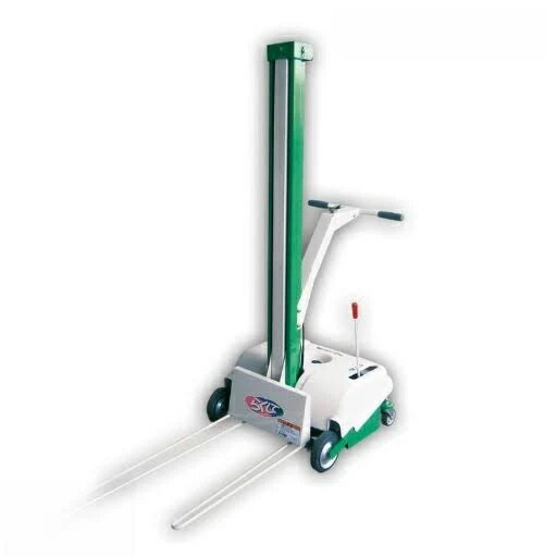 【 機体寸法 (長×幅×高) 】 　1,185×595×1,450mm 【 最大揚量 】 　32kg（米袋1袋） 【 揚程 】 　～1,080mm 【 作業回数 】 　満充電：上下約400回作動