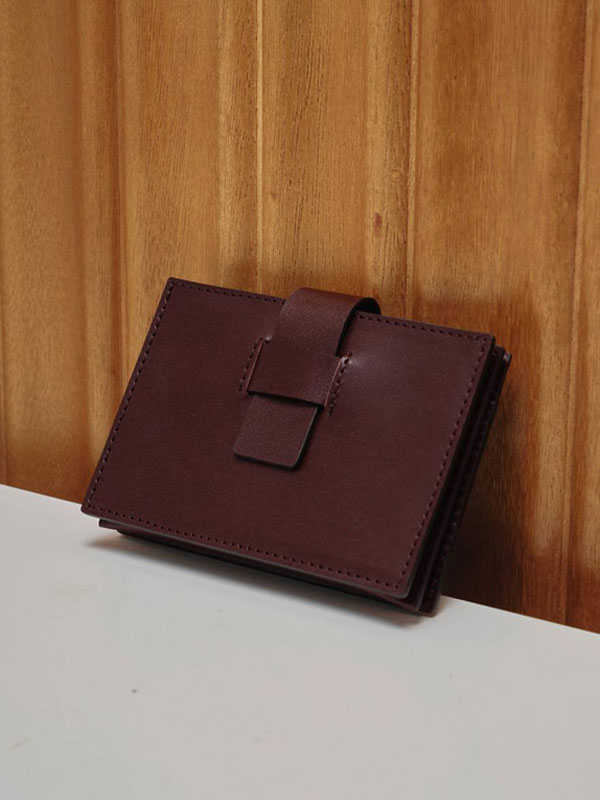 - TODAYFUL - Leather Cardcase - 商品説明文 - 滑らかな質感の上質なレザーを贅沢に使用したカードケース。 Made in Japanならではの丁寧なつくりと、 シンプルながらどこか存在感のある佇まいが魅力。 ...