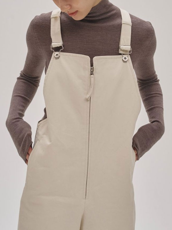 - TODAYFUL - Merinowool 100% Seamless Knit - 商品説明文 - 上質なメリノウール100%の糸で編み上げたタートルニット。 縫い目のないホールガーメント製法により、肌当たりが滑らかでストレスフリーな...