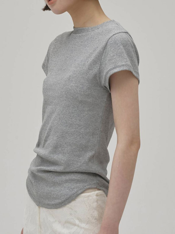 - TODAYFUL - Soft Fraice T-shirts - 商品説明文 - 程よいしゃり感のあるフライス素材を使用したTシャツ。 さっぱりとした肌触りで快適に着用でき、コンパクトなシルエットがすっきりとした印象を与えます。 デイ...