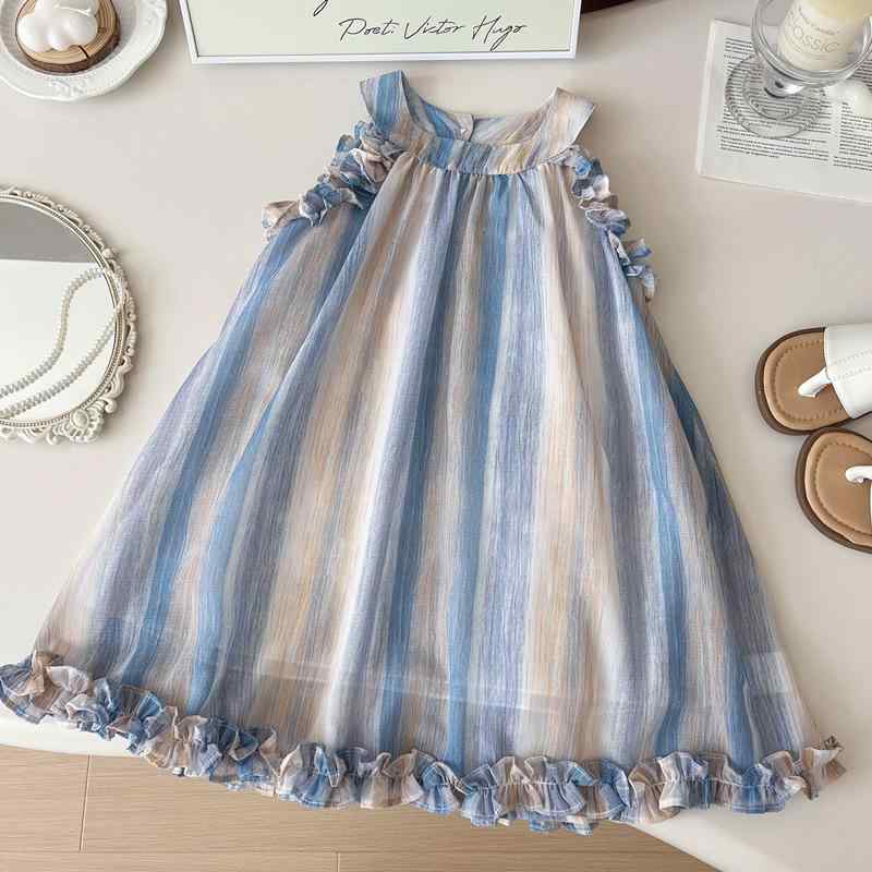 ・カテゴリ: 子供服・スタイル: プリンセス・タイプ: キャミソールワンピース・主な素材: ポリエステル・裏地素材: ポリエステル95%・性別: 女の子・対象年齢: 3〜8歳・柄: ストライプ・袖丈: ノースリーブ・スカート裾: プリンセス...