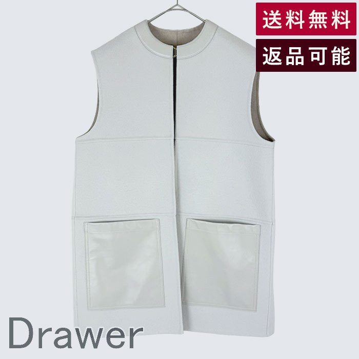 商 品 説 明【ブランド】Drawer ドゥロワー【サイズ】36【サイズ詳細】肩幅43cm　身幅53.5cm　着丈78cm【カラー】ホワイト【素材】ウール100％　（レザー部分）羊革【ランク】S【コメント】滑らかなウール生地は暖かく、季節の...