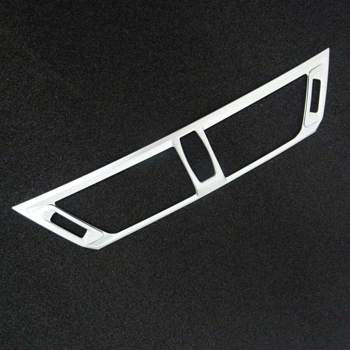 商品情報商品名パネルカバー商品内容・1台分適合車種適合車種 　BMW　 E84 / X1（2010(平成22)年4月〜2015(平成27)年10月） 注意お取り付け両面テープで貼り付けです。（両面テープは商品側にすでに付いておりますので装着...