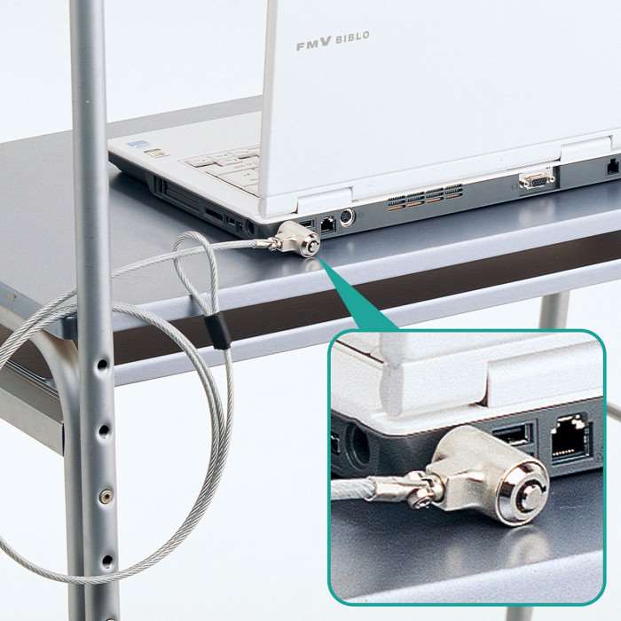 特徴Featureワイヤーは360°あらゆる方向に可動します。錠とワイヤーが一体型なので、取り付け後、邪魔になりません。移動が多い方に最適な着脱簡単タイプです。取り付けの際、緩みが生じる場合は、付属のスペーサー（3サイズ）を使用して、しっか...