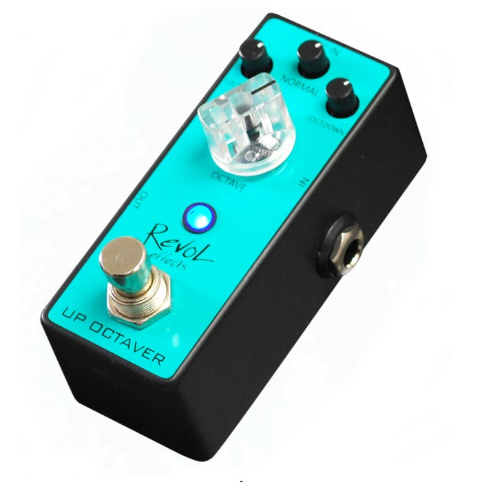 RevoL UP OCTAVER EOT-01は、1オクターブ・2オクターブ下、1オクターブ上の音をミックスすることで、シンセライクなサウンドを生みだします。各オクターブノブは個別にミックス具合の調整が可能です。 普段とはひと味違ったリード...