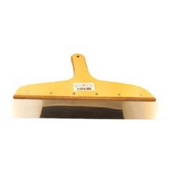 ■柄は丸味を持ち、軽く握りやすく、クリア塗装です。【用途】・クロスのコーナー切りに。【仕様】・全長（mm）： 220・刃幅（mm）： 310・刃厚（mm）： 0.6・刃長（mm）： 50・呼び寸（寸）： 10柄は丸味を持ち、軽く握りやすく、...