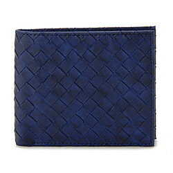 モンテスピガからイントレチャート型押しを施した新シリーズが登場。合成皮革ながら本革と比較しても見劣りしない圧倒的な存在感が魅力です。レザー好きの方にもお勧めです。本体サイズ(H×W×L)H10×W12×D1.5材質合成皮革仕様1札入れ×2、...