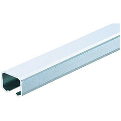 ■レールを簡単に継げるようにジョイントピンホールを採用しています。【用途】・内側を吊り車が走行するための軌道。【仕様】・耐荷重（kg）： 30（取付ピッチ間耐荷重）・全長（mm）： 910・穴数（個）： 4・付属取付ビス数（個）： 4・取付...