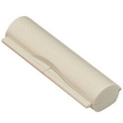 使いやすさにこだわった、携帯に便利なカラフル印鑑ケース。 個性をさりげなく主張する5色をご用意しました。直系12mm×長さ60mmまでの印鑑を1本収納可能です。フタを開けたとき180度で止まるので印鑑が飛び出さず、朱肉がつけやすくなっていま...