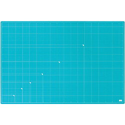 軽くて丈夫、両面仕様なので長く使えるカッティングマット■カットに便利な1cm単位方眼罫入り■A列、名刺サイズのカット表示付き■耐久性に優れ、のり接着剤が付着しにくい素材です■表面は綺麗なカットラインを実現する特殊加工■表面はライトブルー、裏...