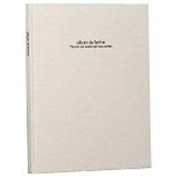 A4サイズのプリントがそのまま貼れる、ベーシックカラーのアルバム。台紙は、写真が映えるブラック台紙を使用しています。 ■A4ノビ台紙 ■収納枚数：100年台紙10枚(台紙色：ブラック・ブック式) ■材質：布地表紙 ■フリーポケット付(CD、...