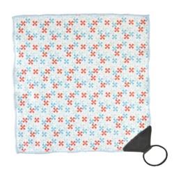 1枚で2通の使い方が出来るクロス小型ミラーレスカメラやコンパクトデジタルカメラの持ち運びに包めて便利タオル面はホコリ、指紋など汚れを落とすことが出来ます冷水で洗い、くり返し使えます1枚で2通の使い方が出来るクロスになります。小型ミラーレスカ...