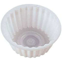 ■TAカップ材質：HIPS（ハイインパクトポリスチレン）■実用最高使用温度：80℃■今までの銀カップに比べ、形くずれもせず、食材を口元まで運べるので、カレーやシチューなど流れやすい商品に最適。■他のお料理への香りや色移りを防ぎ、お弁当のバリ...