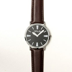 低価格のロービジョン（弱視者）用、腕時計。表示方式アナログ低価格のロービジョン（弱視者）用、腕時計。