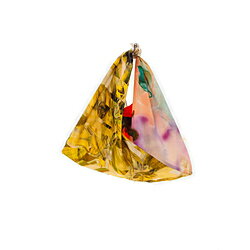 ■生地は、サクラスリングでおなじみの生地を使用！■持ち手を結んで使用します！■中に入れる物により持ち手を調整出来ます。■小さく折りたためます。■使わないときは、カバンなどに結んでファッションアイテムに！■手洗いで洗濯可能！本体サイズ(H×W...