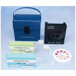 画像はイメージの場合があります。あらかじめご了承ください。■測定範囲:残留塩素(mg/L) 0.1・0.2・0.3・0.4・0.5・0.8・1.0・1.5・2.0■セット内容:コンパレーター×1、攪拌棒×1、ディスク×1、試験管×2、DPD...