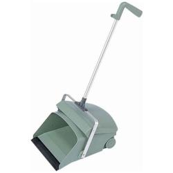 画像はイメージの場合があります。あらかじめご了承ください。■従来品に比べ約2倍の大容量。■ワンタッチで柄の長さが調節できます。■移動に便利なキャスター付、「すり減り」も軽減。■材質:本体/PP(再生樹脂)、柄/アルミパイプ、グリップ/PP(...