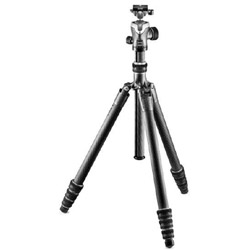 ユーザビリティと機能性を追求した最新トラベル三脚と最新ボール雲台のキットCarbon eXactチューブによる堅牢性と安定性の向上新開発のトラベラーGロック装備スピーディーなセットアップを可能にする使用感が向上した新ロック機構撮影をより快適...