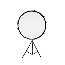 セットアップと分解が迅速かつ簡単に行えるように設計されており、撮影先での使用にも最適なソフトライトボックス。サイズ：直径600mm、深さ300mm寸法：600mm 深さ：300mm閉じた時の長さ：430mm閉じた時の寸法：180mm重量：1...