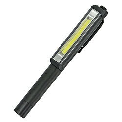 【 特 長 】● COB LEDで周囲を明るく照らします● 180度回転するペンクリップ付き、胸ポケットにさして使えます● マグネット付きで金属面などに固定できます● 全光束は約150ルーメン● 照射角は約50°● 単4乾電池×3本使用（別...