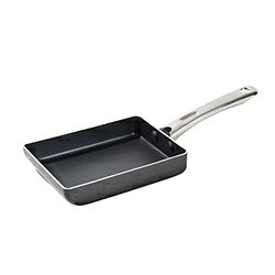 優れた耐久性ダイヤモンド同等の超硬質特殊配合の三層コート。三層構造で優れた耐久性を実現しました。お手入れ簡単内面のリベットにもふっ素樹脂加工。食材がこびりつきにくく、お手入れ簡単。握りやすいハンドル握りやすく使いやすい本体サイズ(幅×高さ×...