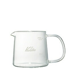 シンプルなデザインと透明感のある美しい耐熱ガラス製のサーバーです。電子レンジ対応なので、温かい飲み物も手軽に楽しめます。電子レンジ対応の耐熱ガラスサーバー。シンプルで美しいデザインです。