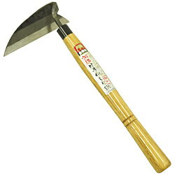 ■刃先は複合材を使用し熱処理により耐摩耗性に優れ切れ味が良く、刃研ぎ可能です。【用途】・草削り作業。【仕様】・刃長（mm）： 120・全長（mm）： 310柄の長さ（mm）　270【材質／仕上】・頭部： スチール・柄部： 天然木刃先は複合材...