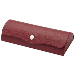 重厚で高級感漂う本革製ケース。開閉はボタン式。本体サイズ(H×W×D) mm内寸：25×146×53mm本体重量60g素材アルミ、本革製内貼りワイン重厚で高級感漂う本革製ケース。